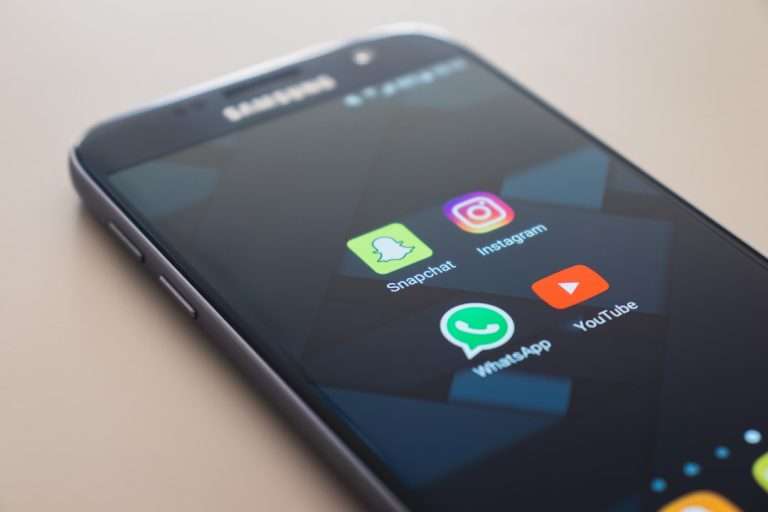 How to Access and Restore Contacts From Samsung Phone Files